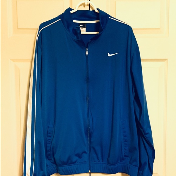 Nike | Jackets & Coats | Nike Zip Up Jacket Size Xlarge | Poshmark